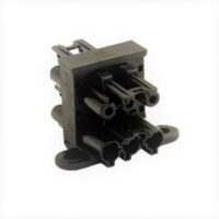 Male 3-pole input 3 x Female 3-pole connector output